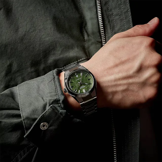 【casio 卡西歐】edifice 跑車系列 機械錶 手錶 綠 畢業禮物 送禮 Efk 100d 3a Momo購物網 好評推薦